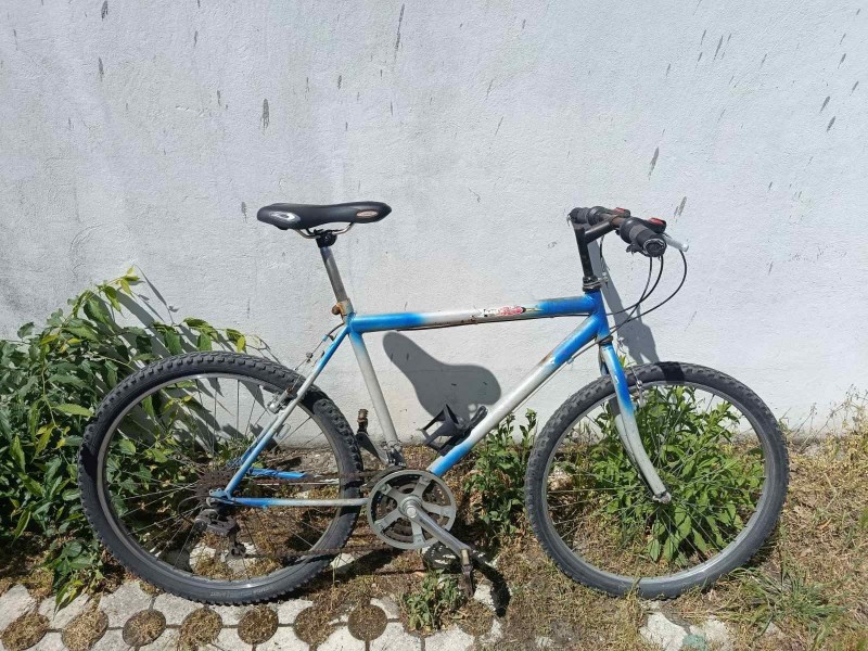 Bicikl SHIMANO 18 brzina