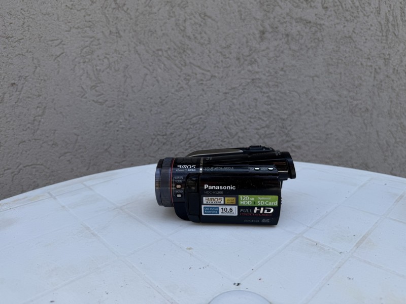 Panasonic HDC-HS300 10.6MP - HDD 120GB Full Hd Kamera