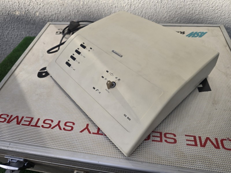Grundig ID 50 interfon telefonska centrala – doneseno