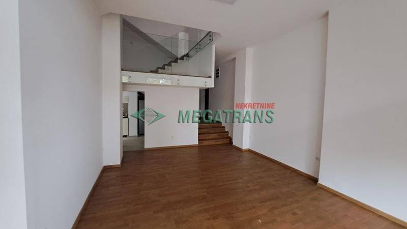 Samostalna porodična vila Dr Ketrin Mekfel, Čardak - Glavica, Novi Sad