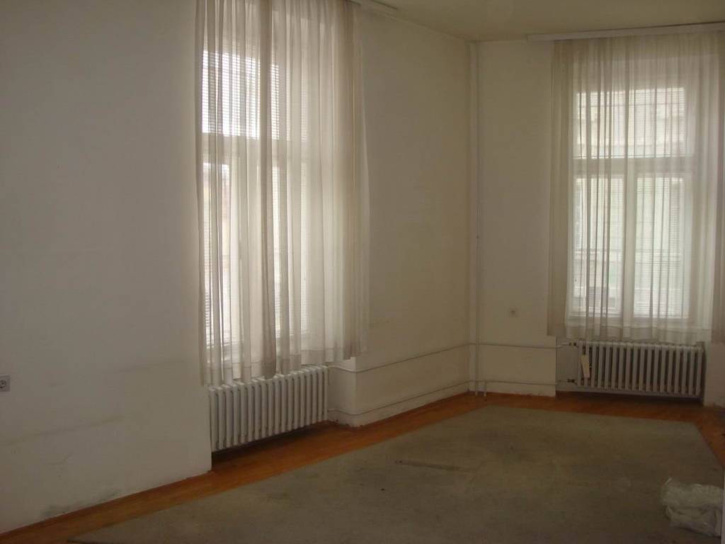 Samostalna porodična kuća 220 m², Zrenjanin