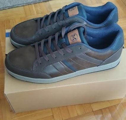 Muške Deichmann patike / Nove / Broj 43