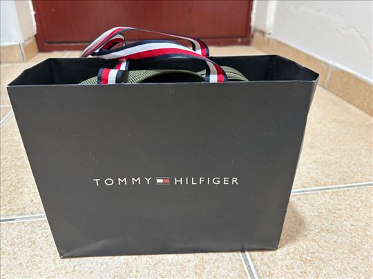 Tomy Hilfiger novo