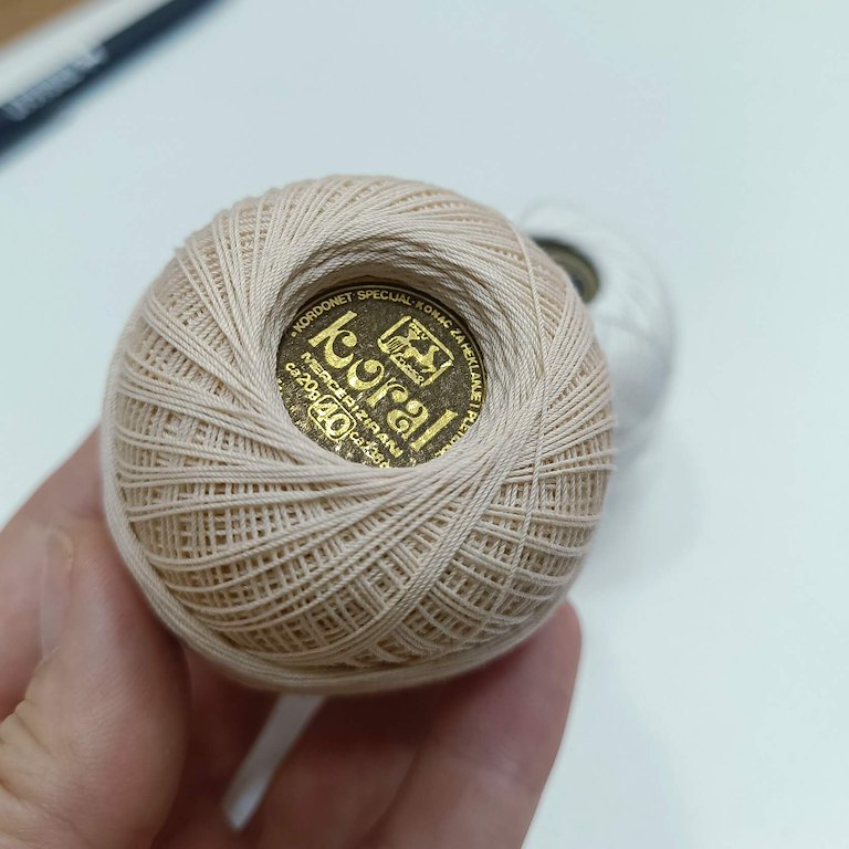 KORAL konac za heklanje 20gr šifra 40