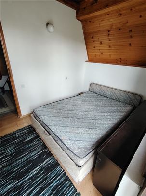 Bračni krevet 140x200x67 cm