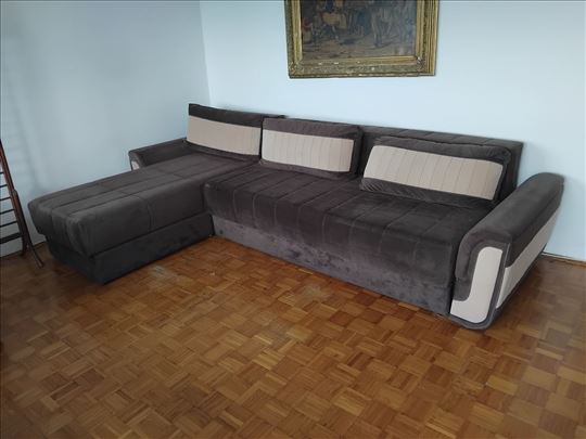 Ugaona sa mogućom dostavom