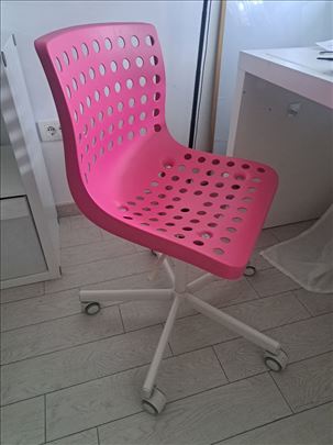 IKEA stolica za devojčice