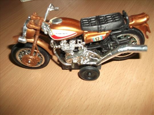 Motocikl Kawasaki iz 80ih - 1:18 - nov