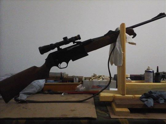 Haenel 9.3x62 poluautomatski karabin