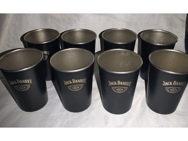 Lot 8 Metalnih Casa za Slavlja/Rodjendane Jack Daniels