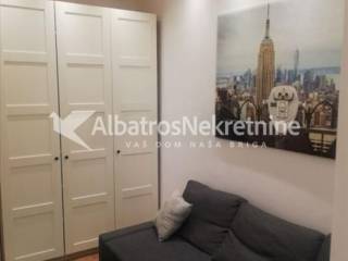 Jednosoban stan Albanske spomenice, Savski Venac Centar, Beograd