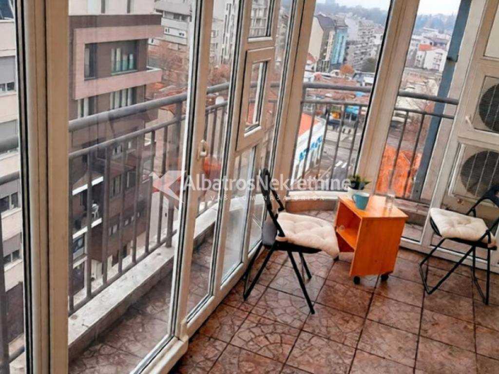Dvosobni stan Starca Vujadina, Savski Venac Centar, Beograd