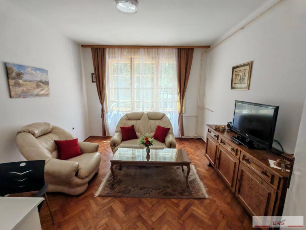 Dvosobni stan Kronštatska, Dedinje, Beograd