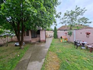 Samostalna porodična kuća 98 m², Gat, Mali Bajmok, Subotica
