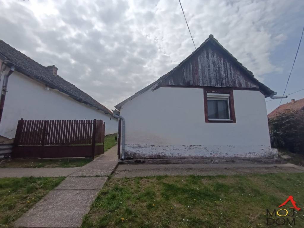 Samostalna porodična kuća 77 m², Bogatić