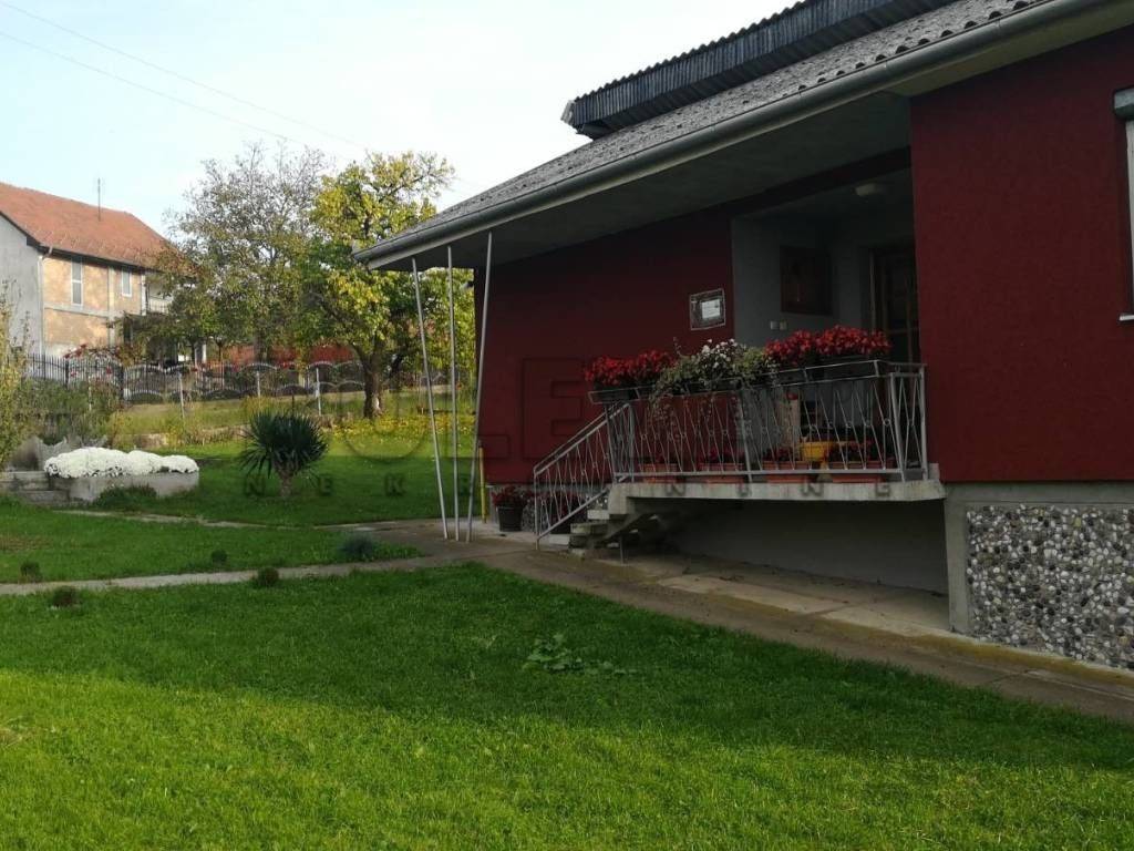 Samostalna porodična vila 140 m², Kruševac