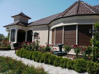 Samostalna porodična kuća 516 m², Sečanj