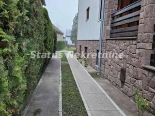 Samostalna porodična kuća 260 m², Kać, Novi Sad