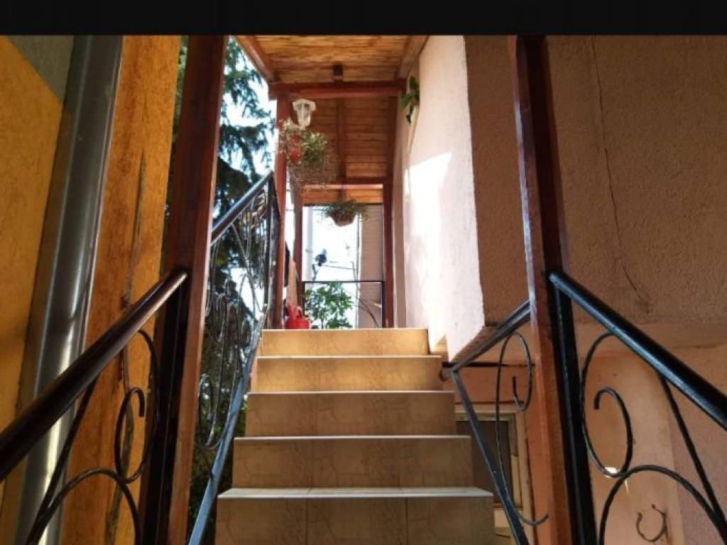 Trosobni stan odlično stanje, Trstenik