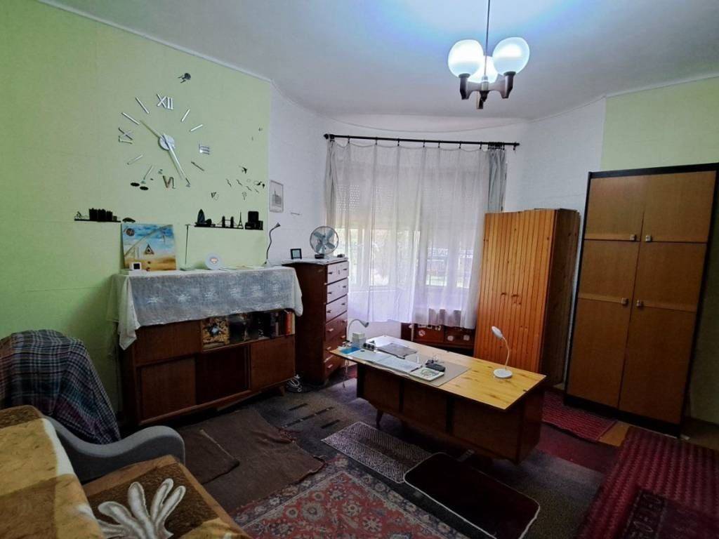 Trosobni stan visoko prizemlje, Novi Grad, Subotica