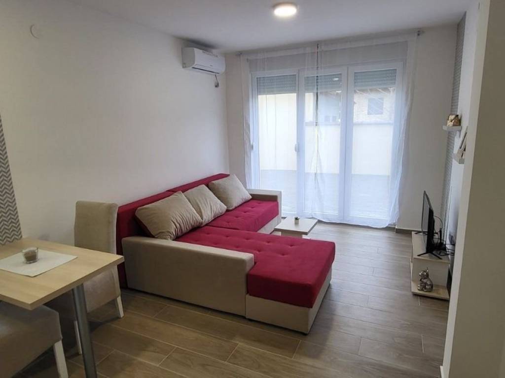 Stan prizemlje, Centar - Novi Bulevar, Novi Sad