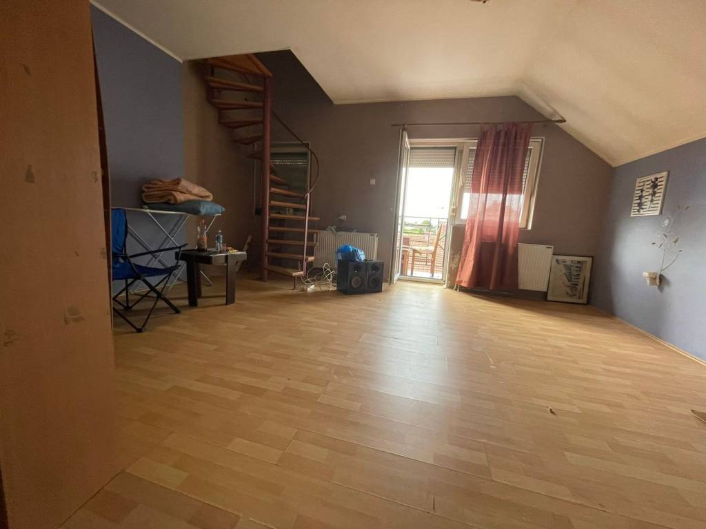 Dvosobni stan drugi sprat, Adice, Novi Sad