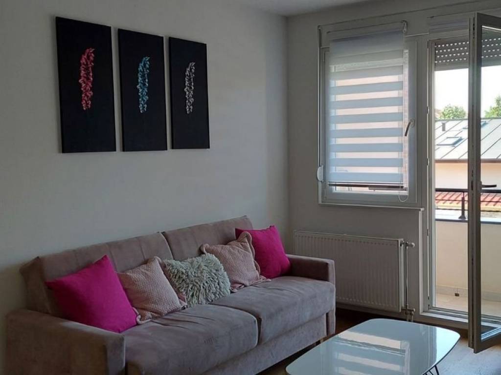 Dvosobni stan prvi sprat, Adice, Novi Sad