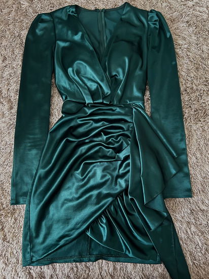 Elegantna satenska haljina