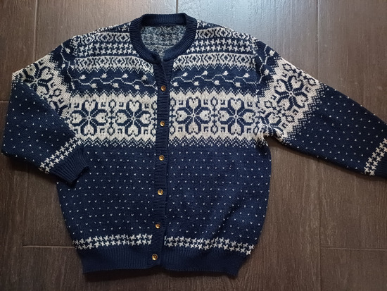 DZEMPER NA KOPČANJE M-XL ☃️ KAO NOV ☃️ OVERSIZED