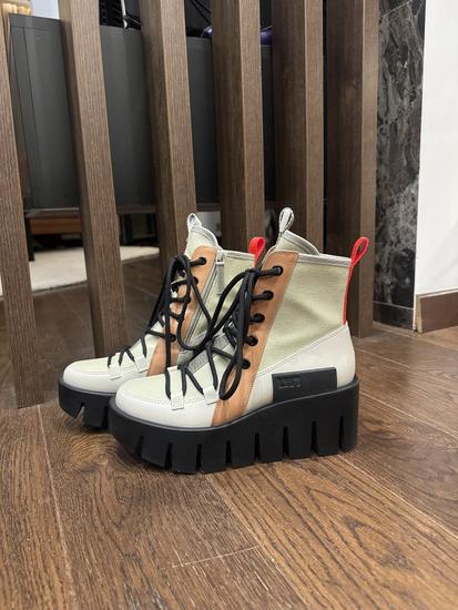United Nude patike cizme