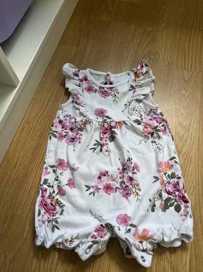 Next romper za bebe