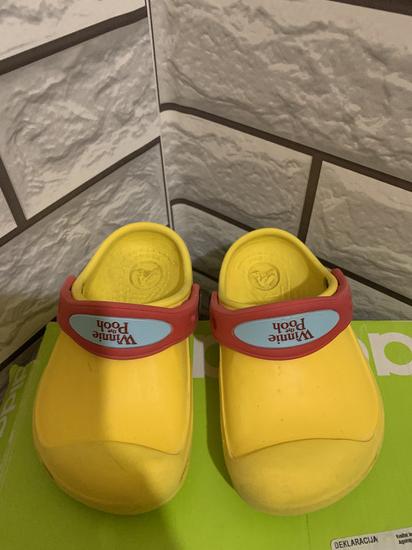 Crocs Winnie the Pooh broj 23/24