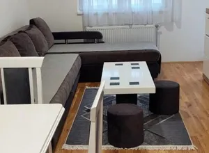 Izdavanje Stan - Novi Sad, Salajka