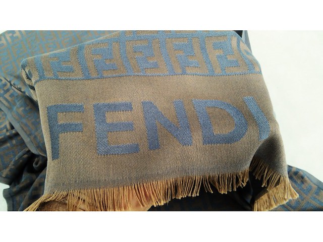 Fendi sciarpa grigio logo FF Unisex veliki 175cm x 66cm