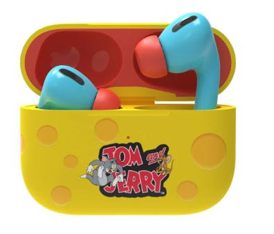 MOYE TOM AND JERRY SLUŠALICE 01