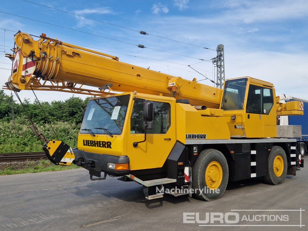 Prodaje se Liebherr UTM625 autodizalicu na aukciji