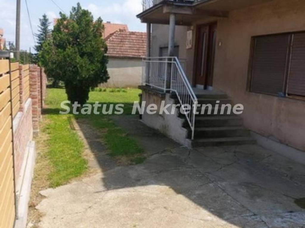 Samostalna porodična kuća 261 m², odlično stanje, Čortanovci, Inđija