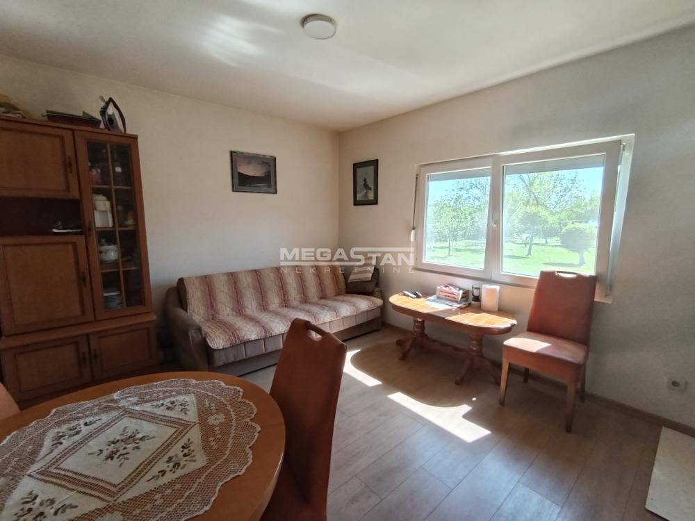 Samostalna porodična vila 70 m², novo, Beograd