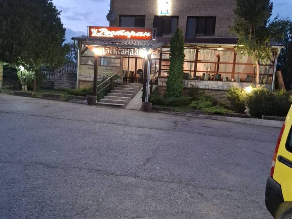 Samostalna porodična kuća 188 m², Centar, Irig