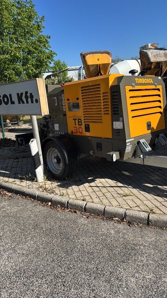 Nova Turbosol TB30 concrete pump TB30/T stacionarna betonska pumpa