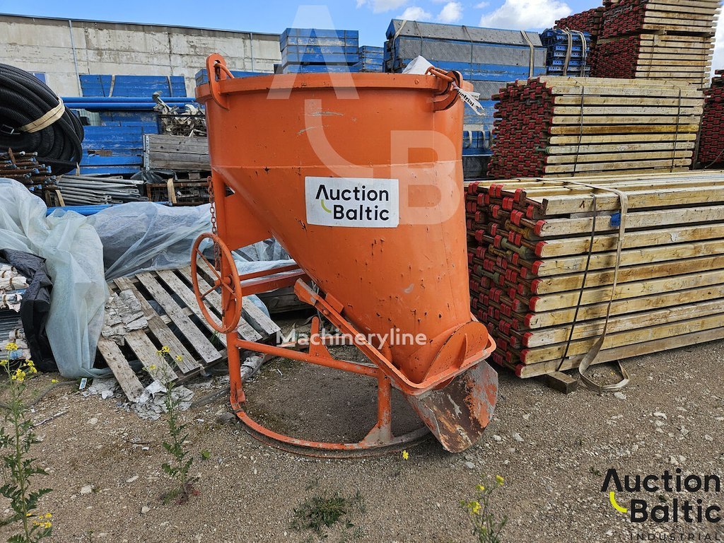 Prodaje se Eichinger Betonsilo 1021H.12 kantu za beton na aukciji