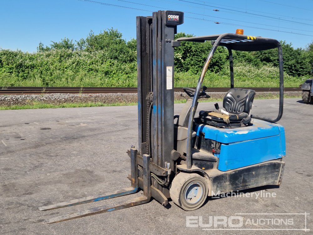 Prodaje se Crown SC3018 viljuškar na tri točka na aukciji