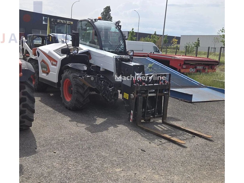 Bobcat T36.120 teleskopski utovarivač