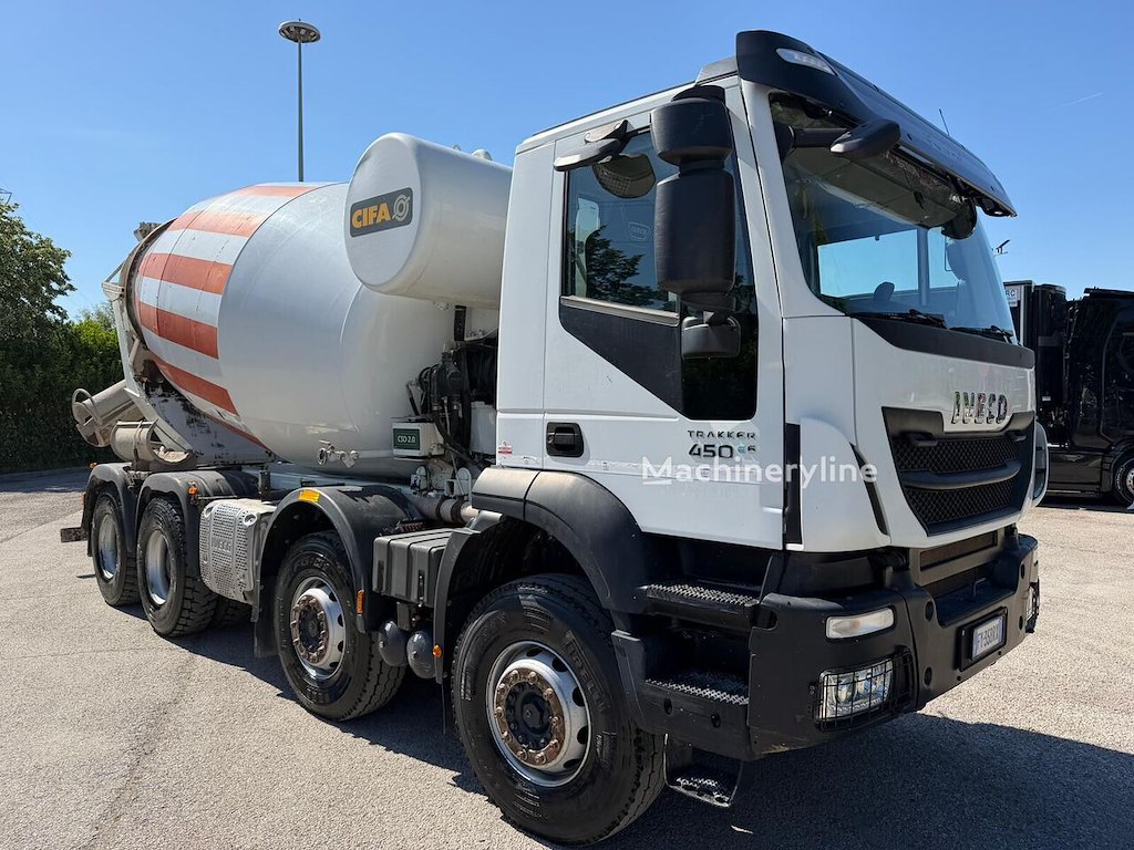 Cifa RY1300 na šasiji IVECO 450 kamion s mešalicom za beton