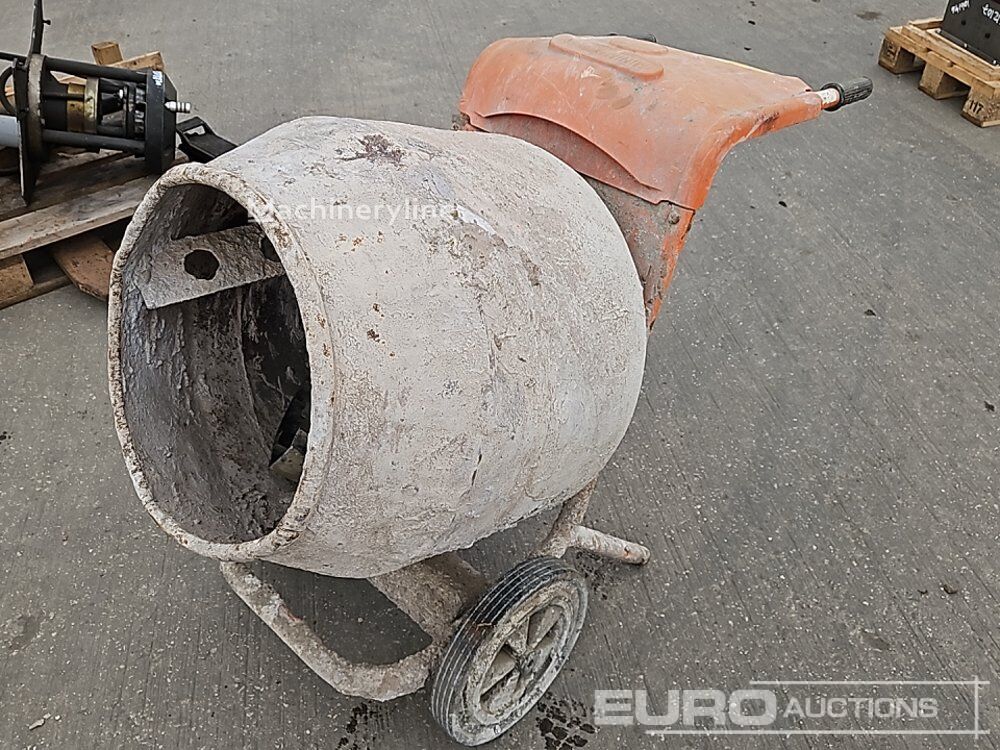 Prodaje se Belle Minimix 150 betonsku mešalicu na aukciji