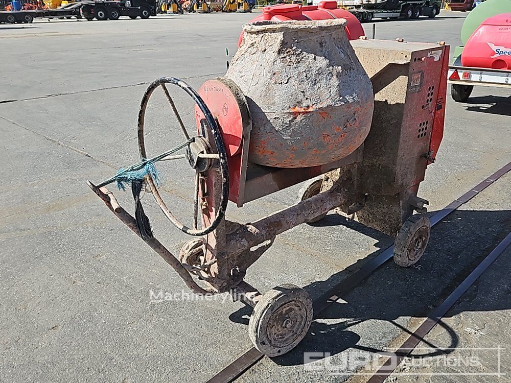 Prodaje se Belle PM20 betonsku mešalicu na aukciji