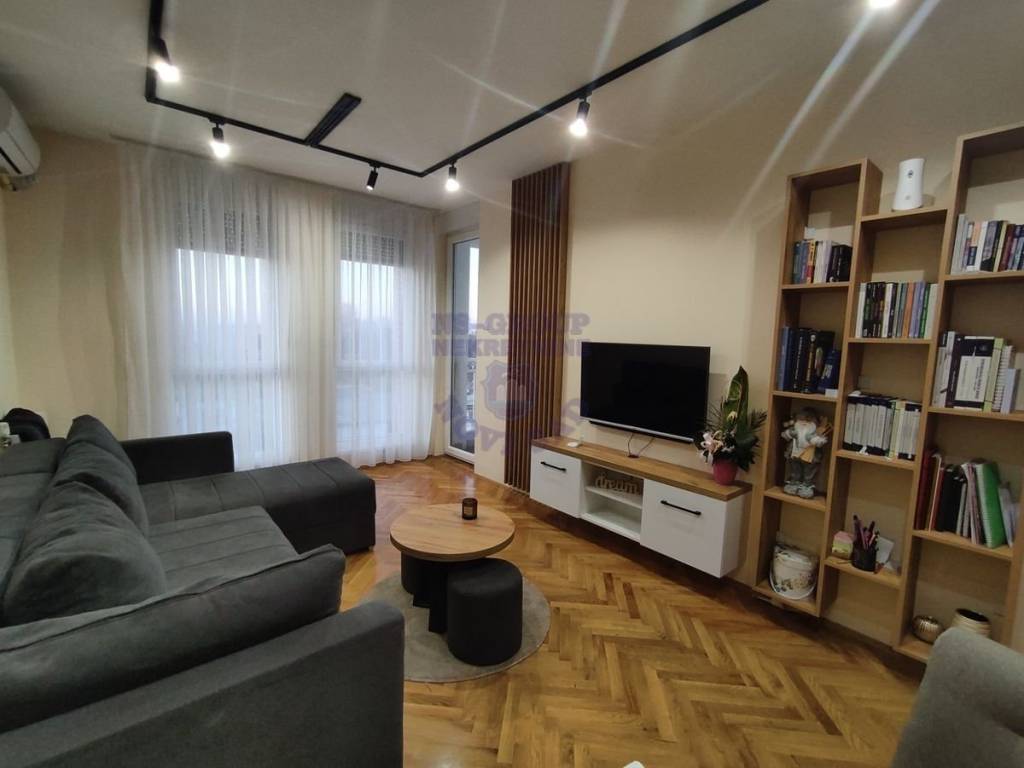 Dvosobni stan drugi sprat, Klisa, Novi Sad