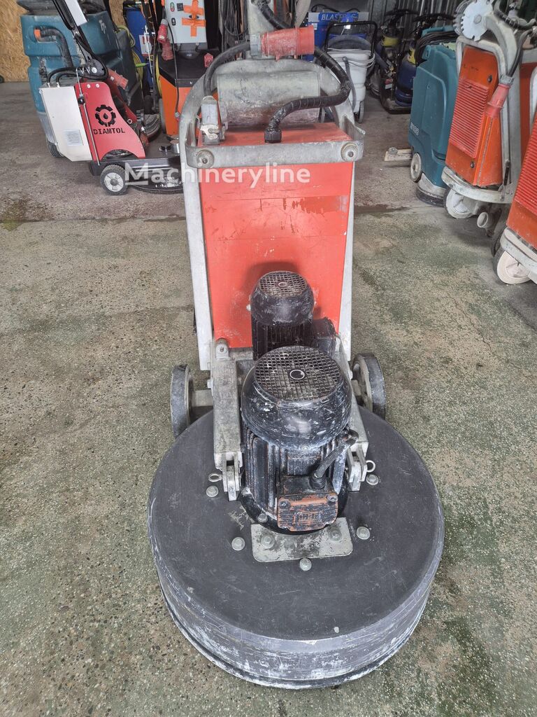Husqvarna PG820 + Odkurzacz DC 6000 hoblerica za podove