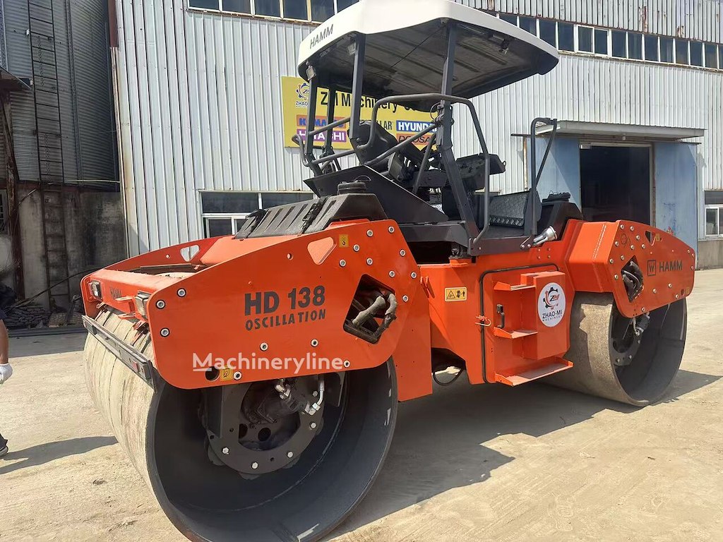 Hamm HB138 valjak za asfalt