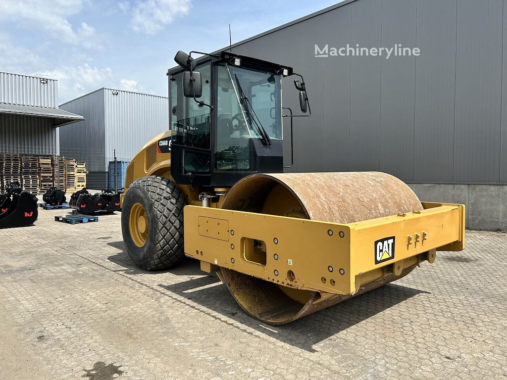 Caterpillar CS66B kompaktor s jednim valjkom